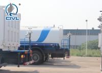 China Sinotruck  4CBM Water Tank Truck Sprinkler Truck 95HP Engine Injection Range 45M for sale