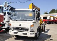 China 3.2 Tonne Crane Truck With 4x2 Light Truck Chassis Engine 130hp for sale