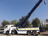 China 371 horsepower 3 sections boom 70 tons wrecker tow truck 6x4 Wheels for sale
