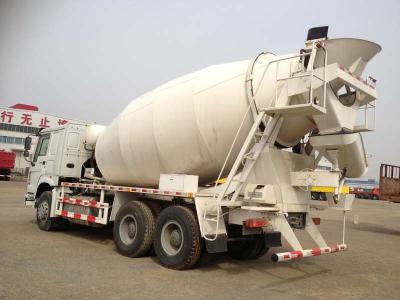 China 13 CBM Concrete Mixer Trucks of Sinotruck 8x4 Driving Casting Steel Made Tank for sale