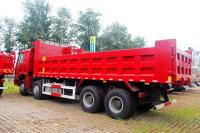 China Left Hand Driving 8X4 Tipper Truck SINOTRUCK HOWO ZZ3317N4267A 50 - 60T Dump Truck for sale