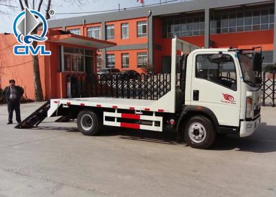 China Mini  Howo 4 x 2  Light Duty Commercial Trucks , 5t Towing Wrecker Truck/broken vhicles carrier for sale