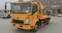 China Mini  Howo 4 x 2  Light Duty Commercial Trucks , 5t Towing Wrecker Truck/broken vhicles carrier for sale