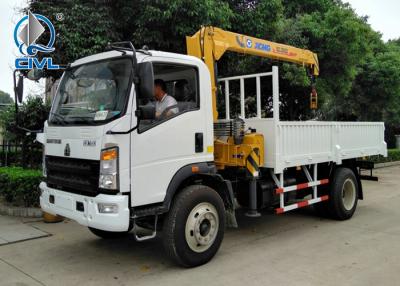 China 3.2 Tonne Crane Truck With 4x2 Light Truck Chassis Engine 130hp for sale