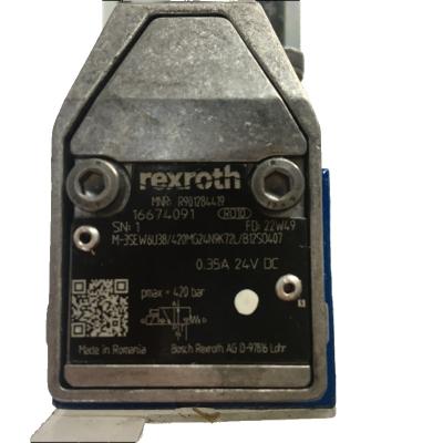 China Rexroth Direction Valve M-3SEW6U3X/420MG24N9K72L/B12SO407 Blue High Pressure Adaptability Flexible Installation Cast Iron for sale
