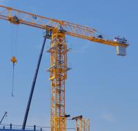 China 0~200M Height 16Tons Self Erecting Tower Crane With Embedded Legs for sale