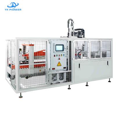 China Robust Bottle Case Packer With Airbag Suction Cups And 2200kg Weight For Reliable Performance for sale