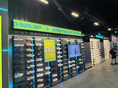China Aluminum LED Illuminated Signage IP65 Custom Size 100000H for Storefront Branding for sale