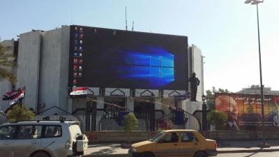 China CREE SMD3535 P8 Sports Perimeter LED Display 960x960mm Cabinet 7200cd/m² Brightness IP65 Rated for sale