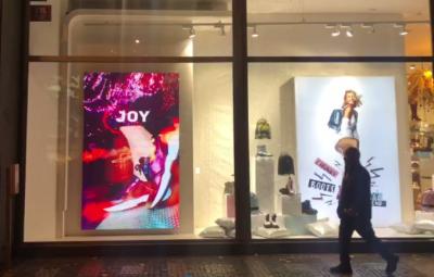 China PSE P3RGB Glass Window LED Display For Restaurant And Brand Shops for sale