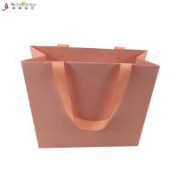 China Clothing Packaging Custom Printed Gift Bags , Paper Merchandise Bags for sale