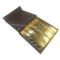 China Cute Rigid Setup Box For Glass Bottles / Cookies Cake Paper Gift Packaging Box for sale