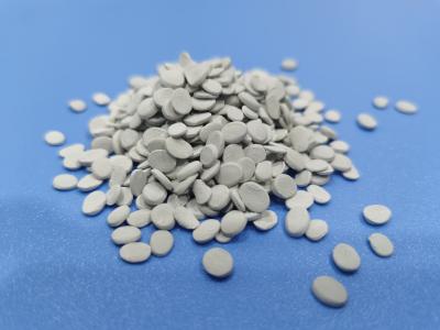 China PE300 Plastic Desiccant Masterbatch with 80% CaO Content for Injection Molding - 1.7 g/cm³ Density for sale