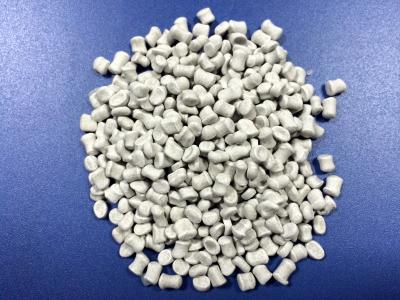 China PE PP Carrier Defoaming Masterbatch - 2.5 Micron Black Granules with 35-50g/10min MFI for Recycled Plastic Processing for sale