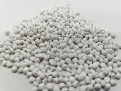 China PP Carrier White Masterbatch for LDPE LLDPE - 20-70% Pigment Content with 2-8% Adding Rate for Plastic Coloring for sale