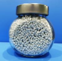 China Titanium Dioxide White Masterbatch TIO2 Material 1.7 g/cm³ Density for T-Shirt Bags for sale