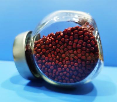 China Polyethylene Film Red Masterbatch Granule 1.7 g/cm³ Density with 140-320℃ Processing Temperature for sale