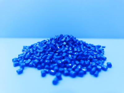 China Plastic Blue Masterbatch 5302 with 28% Pigment Concentration for Sheet Injection Molding - 1.7 g/cm³ Density for sale