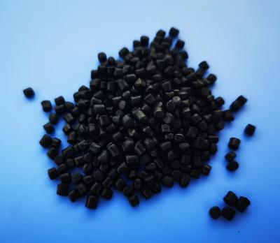 China Carbon Black Masterbatch 39% Concentration for Pipe Injection Molding - 1.7 g/cm³ Density, <3.00 MFR Plastic Pellets for sale