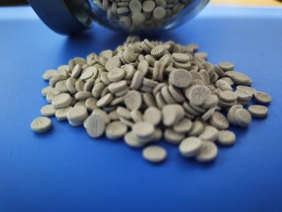 China Water Absorption Desiccant Masterbatch for Recycled Resin - 1-5% Adding Ratio, 25KG Packaging for Injection Molding Pipes for sale