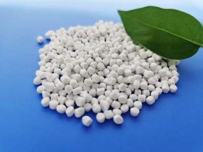 China Polypropylene Resin Carrier White Masterbatch with 70-82% CaCO3 Content and 5-15 g/10min Melt Index for sale