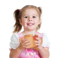 China Orange BPA Free Silicone Handle Feeding Bottle Baby Sippy Cup With Straw For Kids for sale