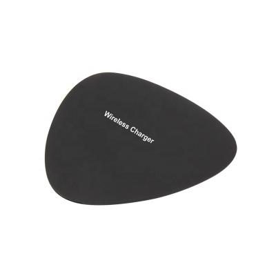 China Black Ultra Slim QI Standard Wireless Charging Pad 10w for sale