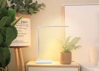 China Qi Standard Foldable 5V Led Desk Lamp Wireless Charger for sale