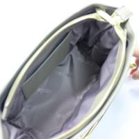 China OEM Leather Tote Bag with Zipper Closure 17x9x10 cm Two Side Pocket Handbag for sale
