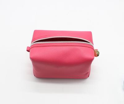 China 18.5cm Small Leather Cosmetic Pouch BSCI PU Leather Makeup Bag with Big Storage for sale