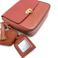 China Red PU Leather Crossbody Bag 21x7x15 cm Shoulder Purse with 124 cm Strap for sale