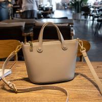 China PU Leather Tote Crossbody Bag for Women Crocodile Texture 19x11x16cm Custom Colors for sale