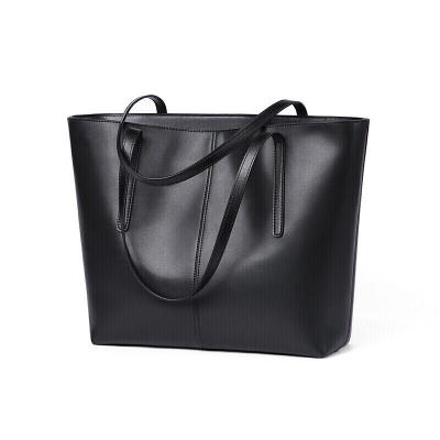 China BSCI Certified Ladies Tote Handbag 34.5x12x27cm Black Leather Large Capacity Commuter Bag for sale