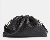 China Fake Real Leather Dumpling Clutch Bag 10cm Women Black Clutch Purse 17x9x10cm for sale