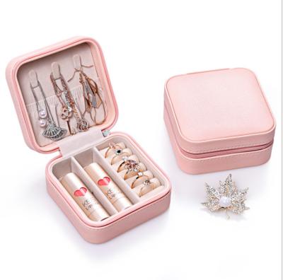 China Single Layer Leather Jewelry Organizer Box 12x12x5cm Portable Gift Case for sale
