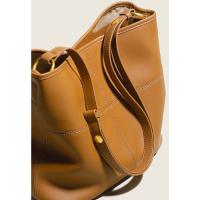 China PU Leather Retro Messenger Bag Large Capacity 28x12x27cm Custom Color One Shoulder Bag for sale