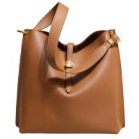 China Hasp Closure PU Shoulder Bag 29x10x27cm Leather Underarm Crossbody Handbag for sale