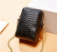 China Crocodile Embossed PU Phone Bag 12x8x18cm with Hand Strap for Women for sale