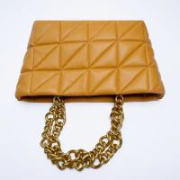 China Lingge PU Embroidered Shoulder Bag 44x4x16cm Fashion Women Handbag Chain Bag for sale