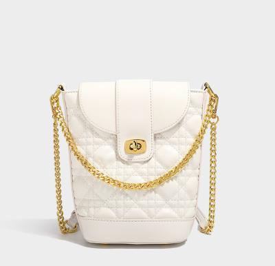 China Zippered PU Phone Chain Bag 19x10x21cm Women Crossbody Shoulder Handbag for sale