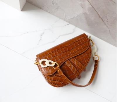 China 26x6x18cm Leather Crocodile Saddle Bag Hard PU Shoulder Crossbody Handbag for sale