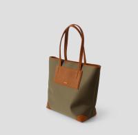 China 35cm Oversized Nylon Tote Bag with Zipper Large Capacity Commuter Handbag for sale