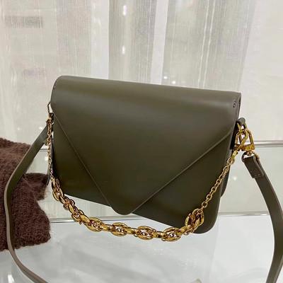 China Vintage PU Envelope Shoulder Bag 26cm Thick Chain Handbag for Women for sale