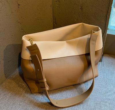 China Color Matching 35cm PU Shoulder Bag OEM Single Crossbody Bag for Women for sale