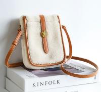 China Lamb Fur Plush PU Phone Bag Mini Crossbody 14x5x18 cm BSCI Certified OEM for sale