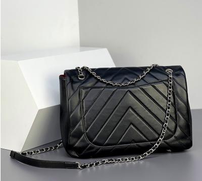 China Black PU Shoulder Bag 34cm 22cm One Shoulder Messenger Bag for Women for sale