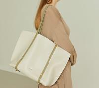 China Cowhide Leather Fan Shaped Tote Bag 37cm 27cm Large Capacity Handbag for Women for sale
