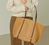 China Cowhide Leather Fan Shaped Tote Bag 37cm 27cm Large Capacity Handbag for Women for sale