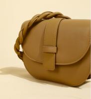 China PU Leather Saddle Bag Crossbody Shoulder Bag 22x8x16cm Hasp Closure Western Style for sale