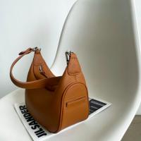 China Women's Top Layer Cowhide Crossbody Bag 24cm 12cm Armpit Shoulder Handbag for sale